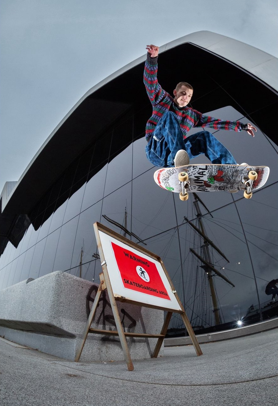 Skunna SB Glasgow | Street Skating | Freestyle Skating
